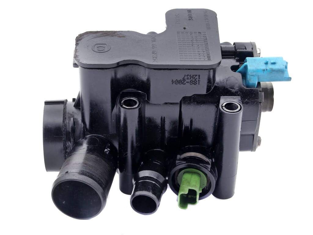 OBUDOWA TERMOSTATU TERMOSTAT CITROEN C3 C4 C5 PEUGEOT 307 407 1.4 2.0 ...